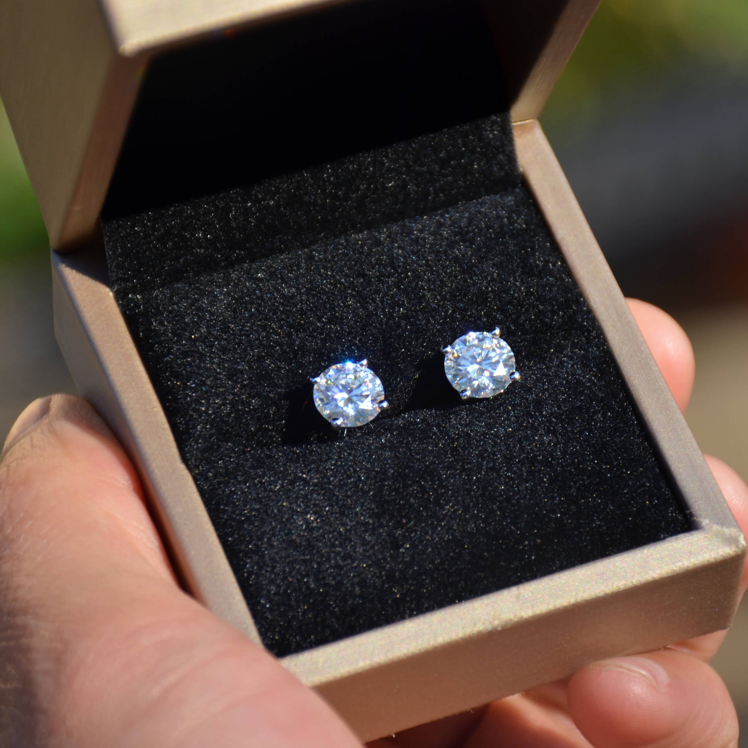 Moissanite Jewelry Store Voll - Own Your Shine